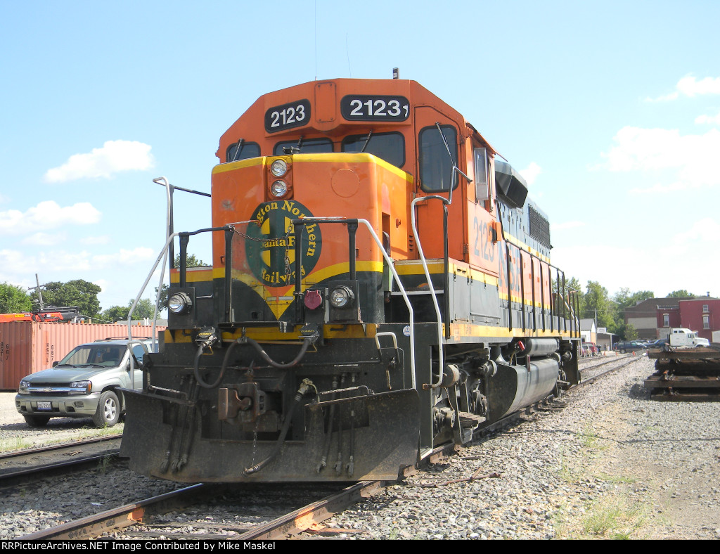 BNSF 2123